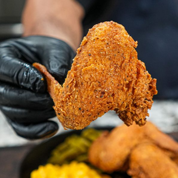 Juicy & Crispy Fried Chicken Wings: A Flavor Fiesta - Smokin' and ...