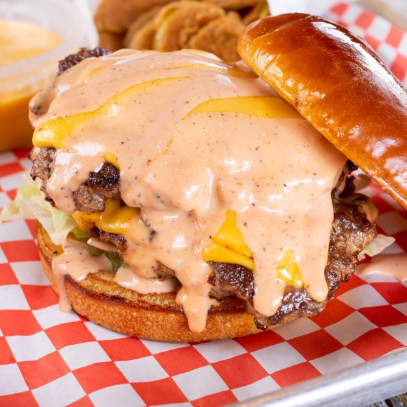 Discover the Secret of the In-N-Out Burger Sauce - Smokin' and Grillin ...