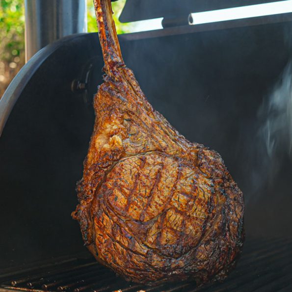 Master the Art of Grilling the Perfect Tomahawk Steak - Smokin' and ...