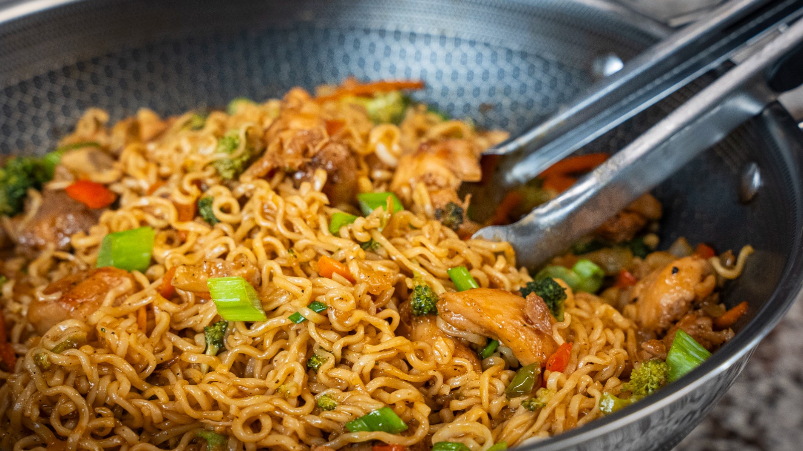 Delicious Chicken Ramen Stir Fry Recipe for Quick and Easy Meals ...