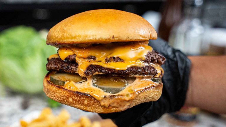 Smashburgers: Crispy Edges and Juicy Center - Smokin' and Grillin' with AB