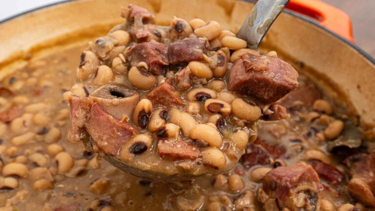 Black Eyed Peas: The Perfect Southern Comfort Food - Smokin' and ...
