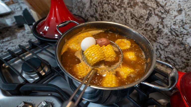 Seafood Boil in Oven Bags with Garlic Butter Sauce - Smokin' and ...